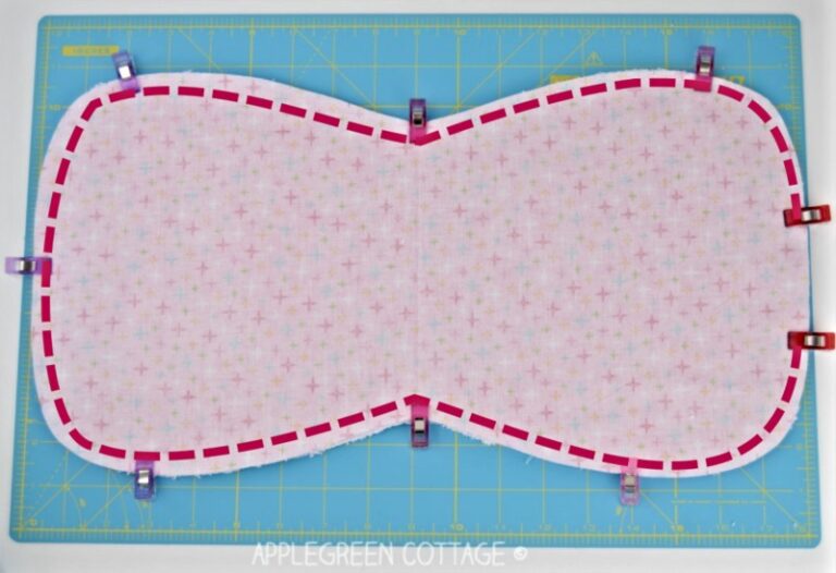 Free Burp Cloth Pattern - So cute! - AppleGreen Cottage