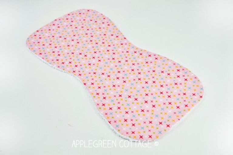 Free Burp Cloth Pattern - So cute! - AppleGreen Cottage