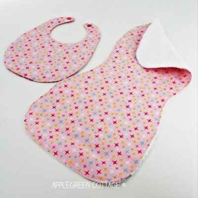 Free Burp Cloth Pattern - So cute! - AppleGreen Cottage