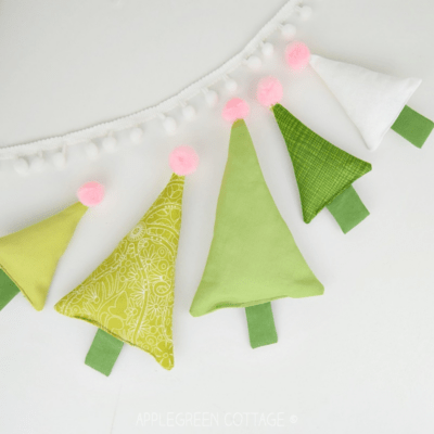 Christmas Ornament Ideas + A Huge Free Holiday Pattern Bundle!