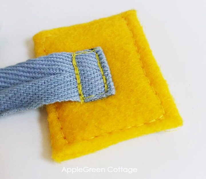 Diy Felt Button Snake - Best Diy Toys To Make! - AppleGreen Cottage