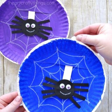 10 Awesome Spider Crafts for Kids to Make - AppleGreen Cottage