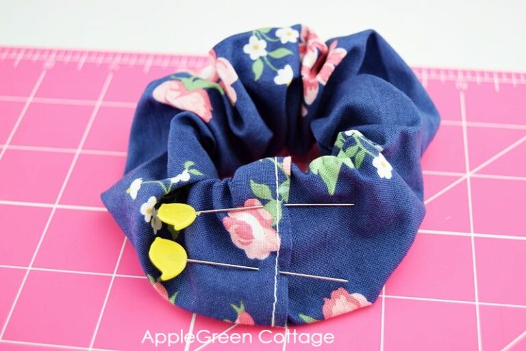 Scrunchie Pattern - Our Best 4 Free Scrunchie Patterns to Sew!