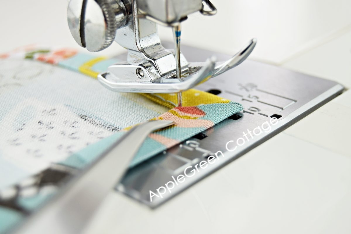 How To Sew Cloth Napkins - 2 Easy Ways!