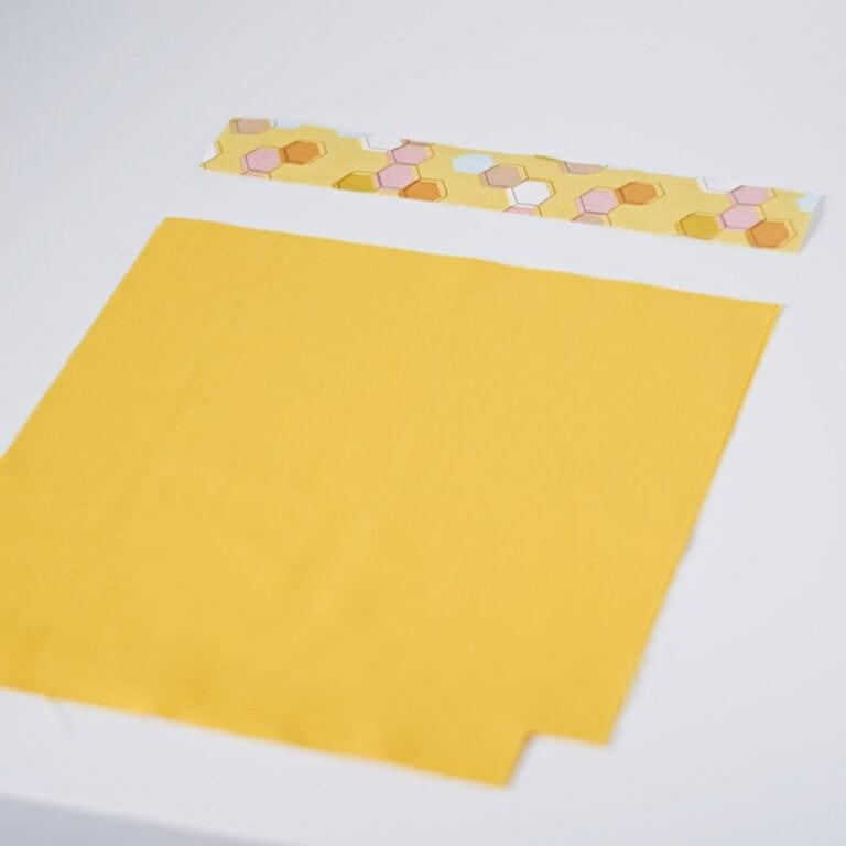 How To Sew a Recessed Zipper In A Tote Bag - AppleGreen Cottage