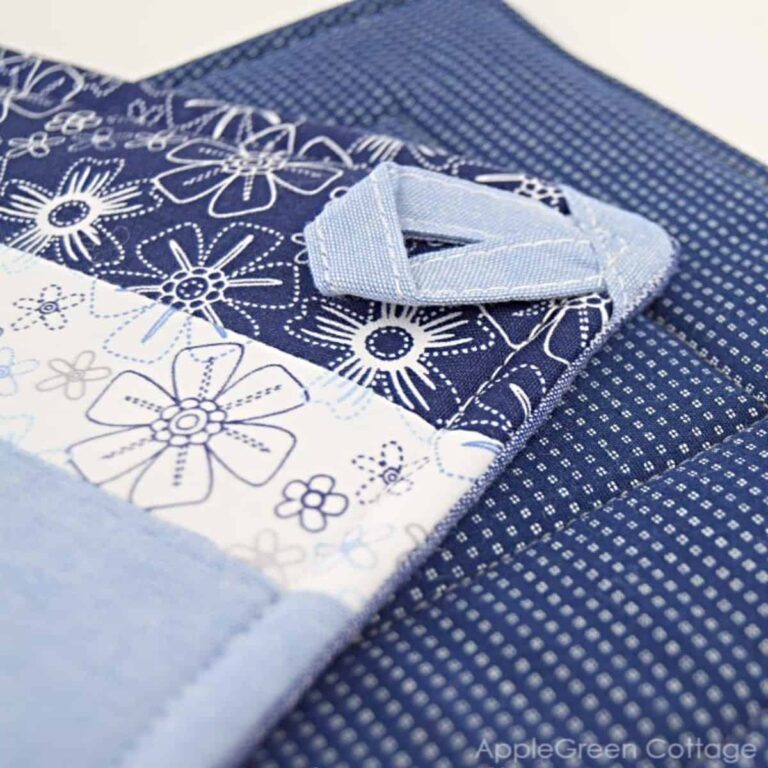 Easy Fat Quarter Sewing Projects - AppleGreen Cottage