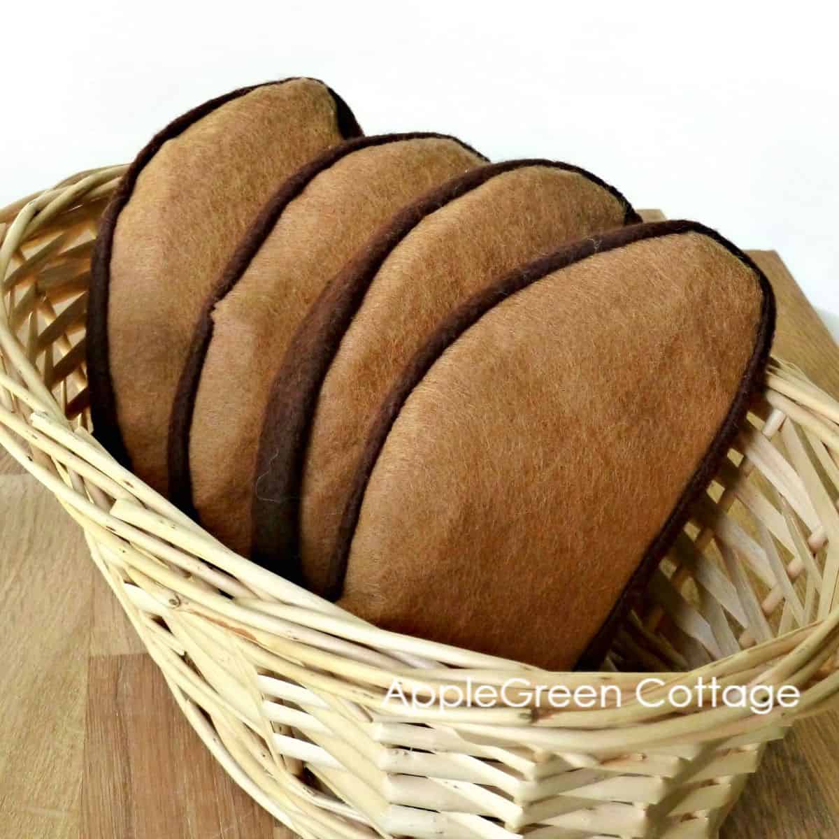 Felt Play Food - How to Make Felt Bread - Free Template - AppleGreen ...