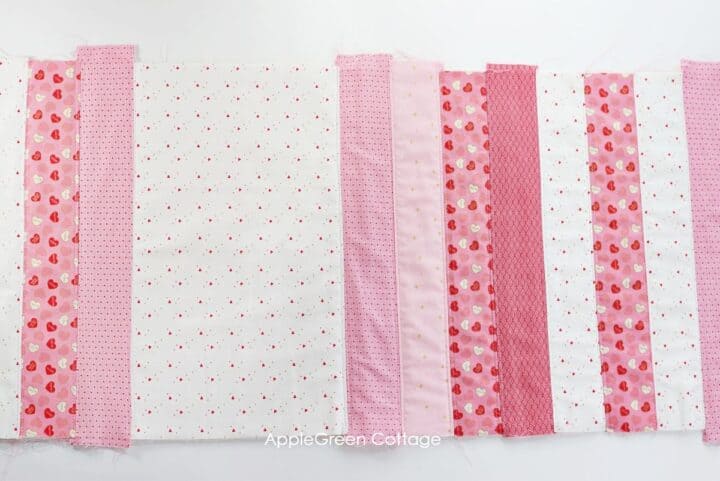 Valentine Table Runner Pattern To Make This Season - AppleGreen Cottage