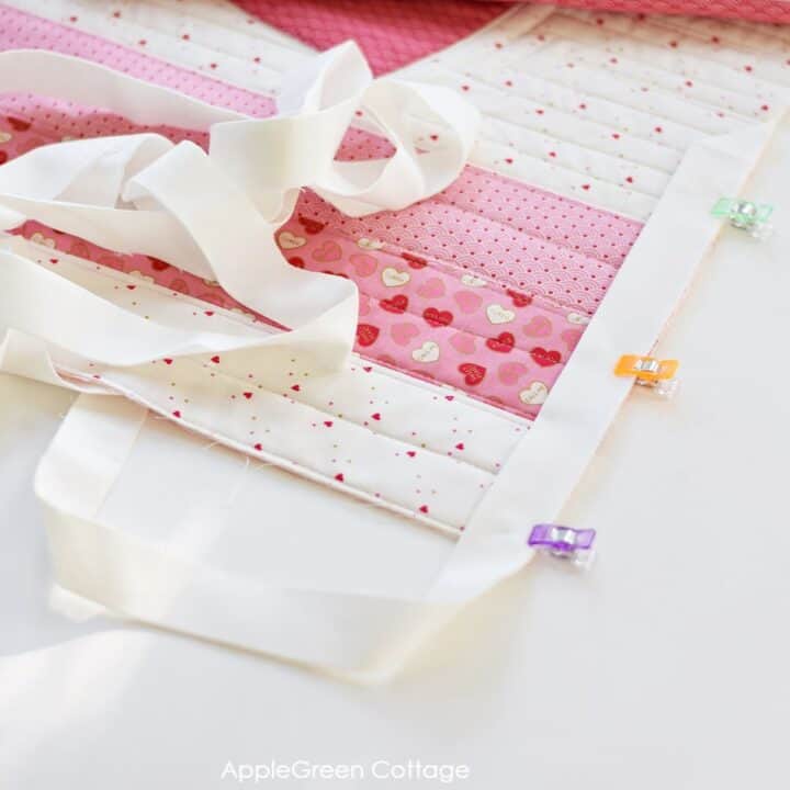 Valentine Table Runner Pattern To Make This Season - AppleGreen Cottage