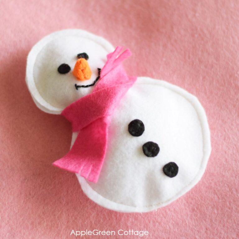 Cute Diy Felt Snowman Ornaments - AppleGreen Cottage