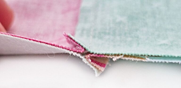 How To Make An EASY! Patchwork Quilt - AppleGreen Cottage