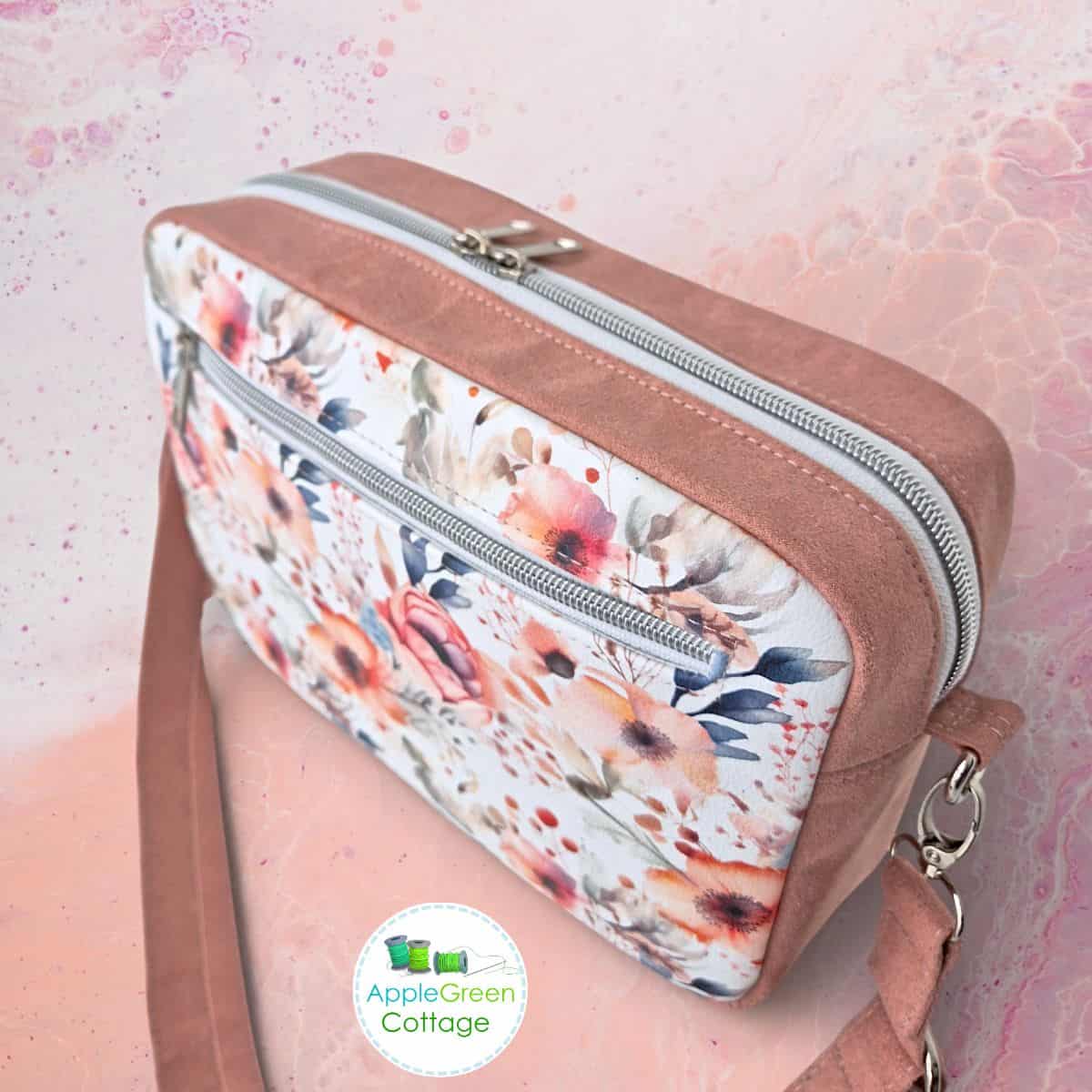 CEETY Crossbody Bag Pattern - AppleGreen Cottage